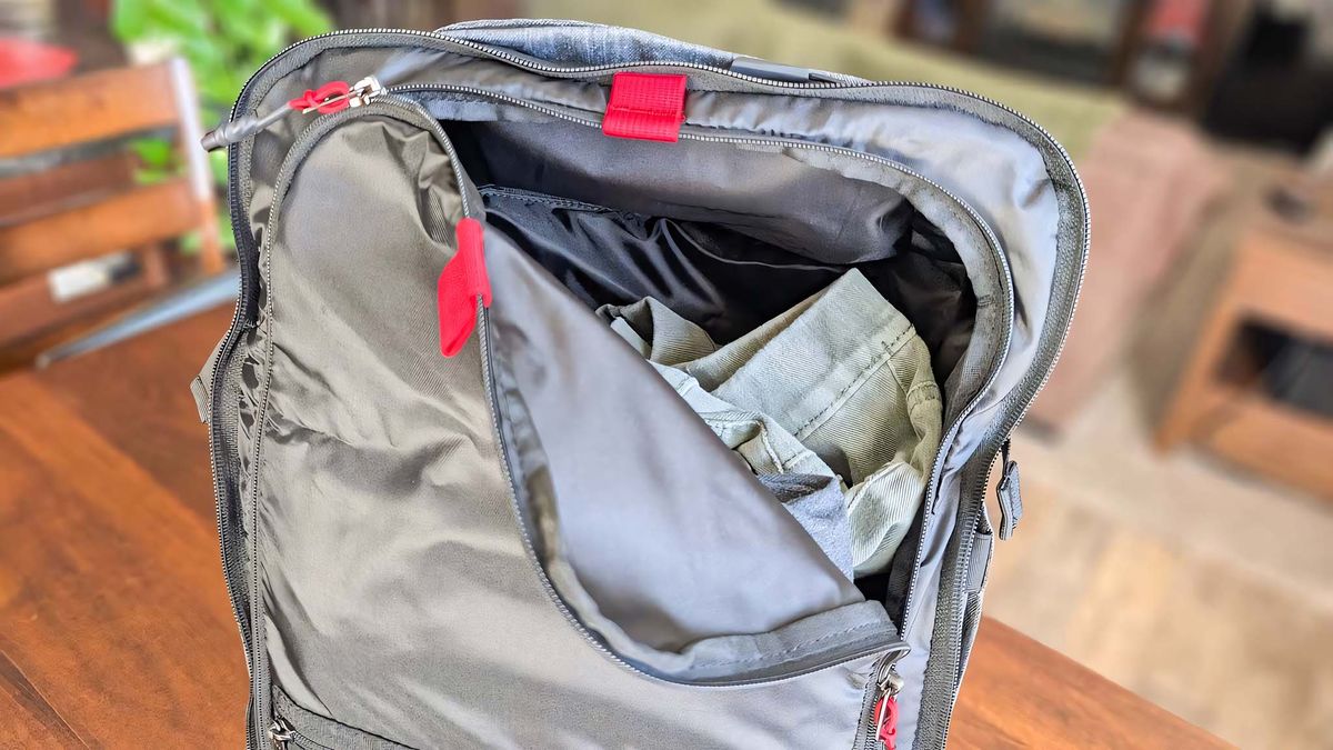 Tomtoc Navigator-T66 Laptop Backpack review: A 40L tech bag that can ...