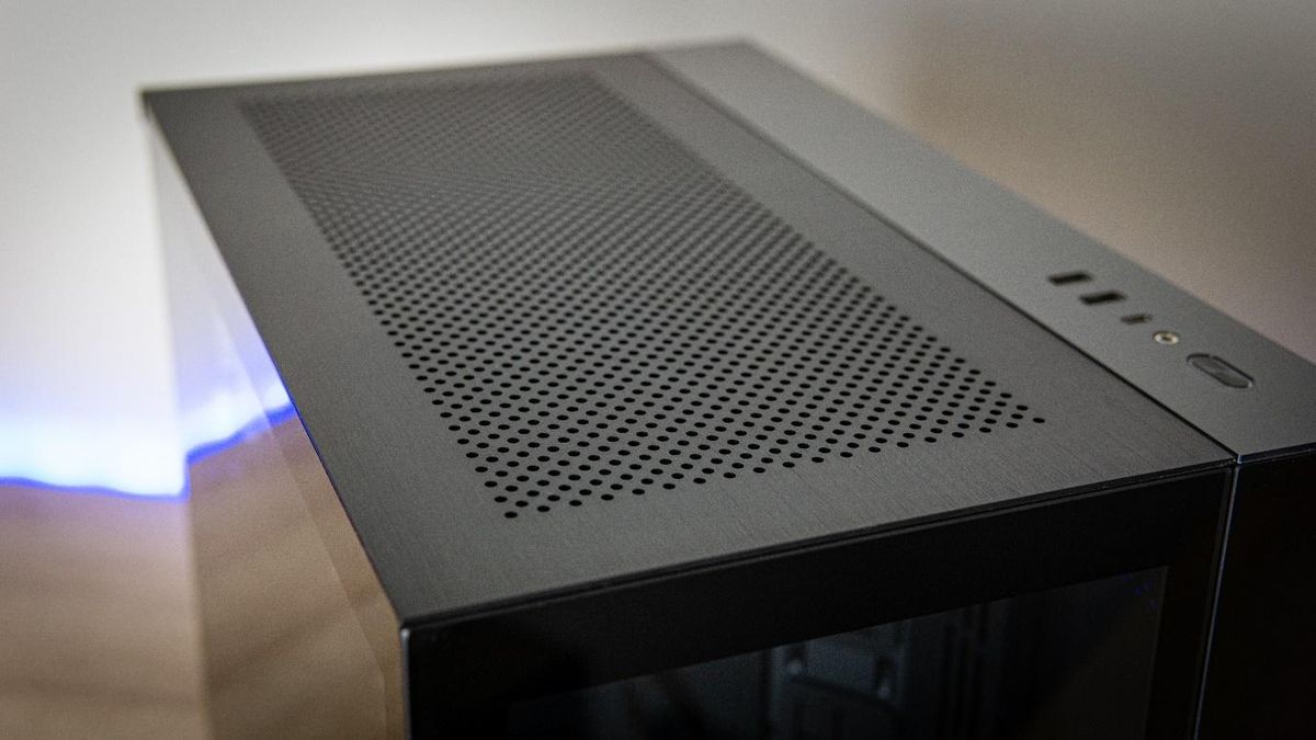 Lian Li PC-O11D Mini Review: Weird and Wonderful | Tom's Hardware