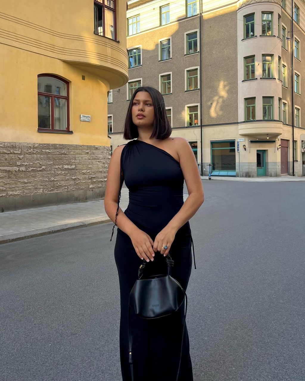 13 Straight Bob Haircuts That Prove It's the Chicest Style | Who What Wear