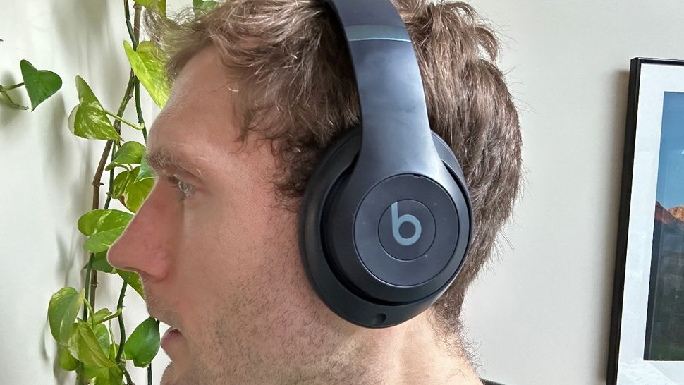 Beats Studio Pro Review: How Are Beats’ Over-Ear Buds For Workouts? | Coach