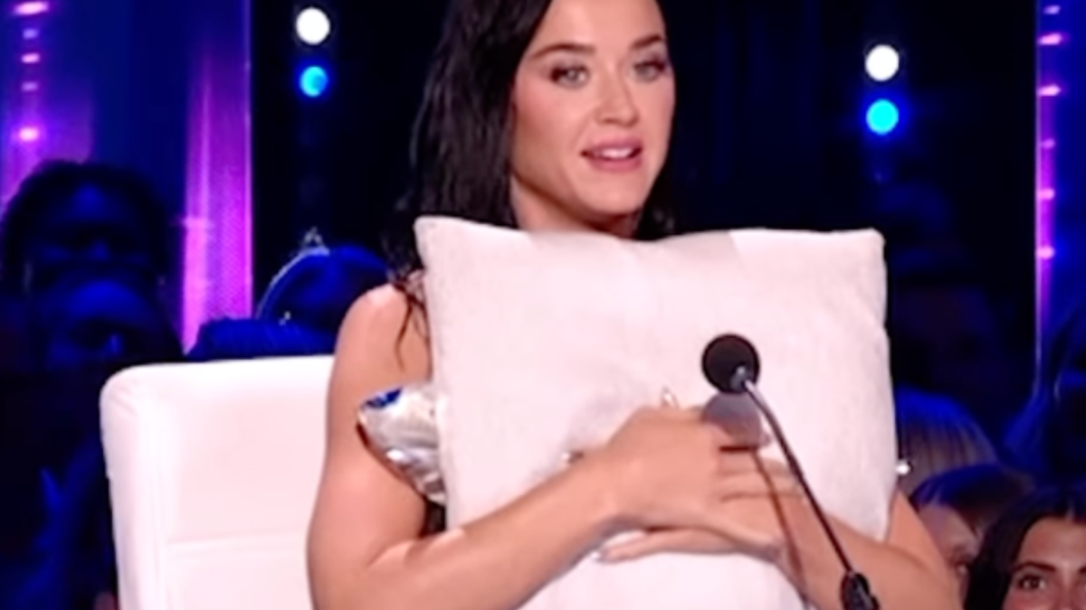 Katy Perry's Top Almost Came Off on 'American Idol' | Marie Claire