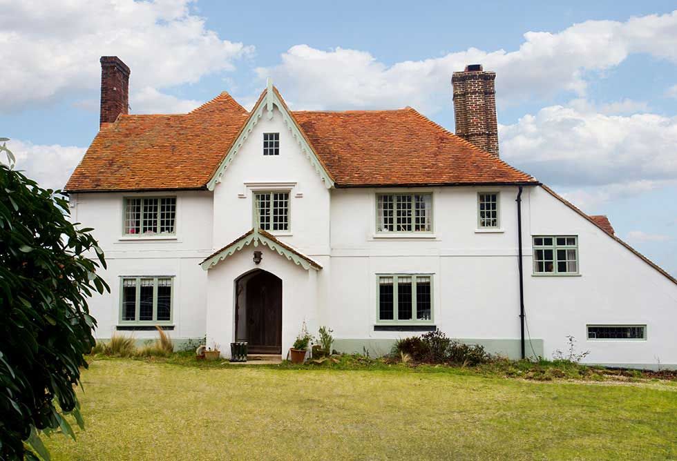 Listed buildings: an essential guide | Real Homes