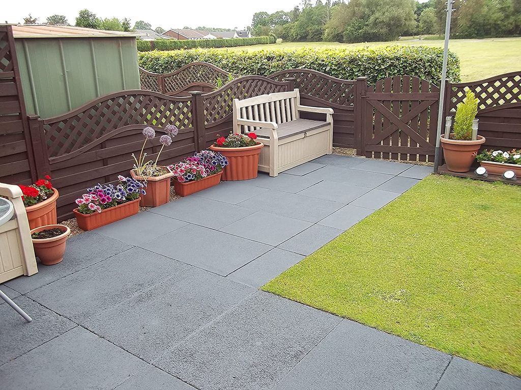 Start painting patio slabs to give a fresh new look | Homebuilding
