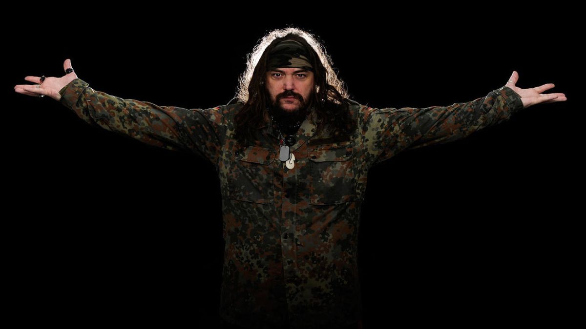Cavalera 'proud' to cover Sepultura classics | Louder