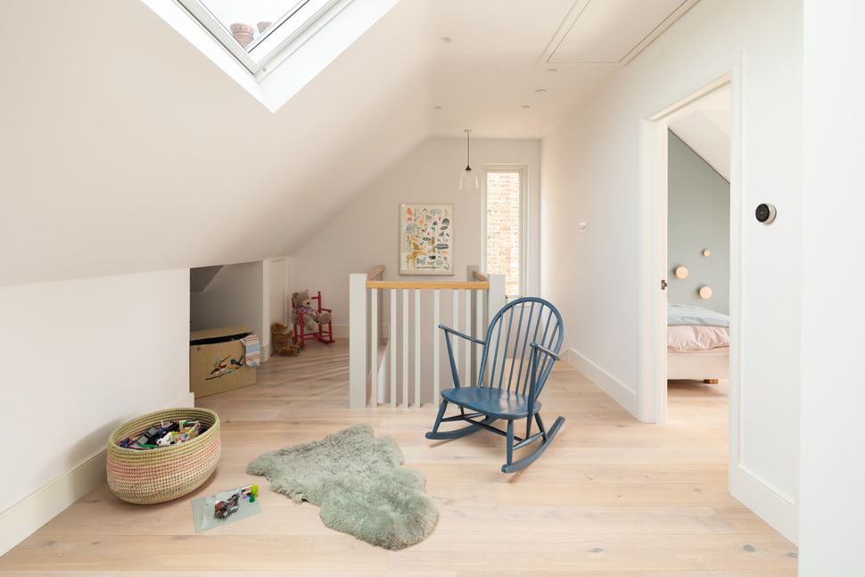 Incredible Landing Ideas to Add Wow-Factor | Homebuilding
