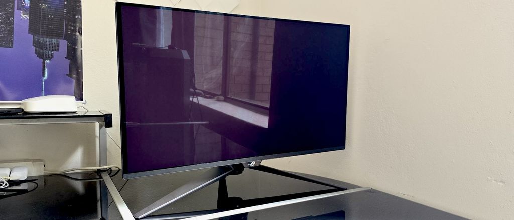 Asus ROG Swift OLED PG27UCDM review: finally, an 27-inch OLED gaming ...