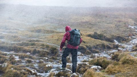 What to do if you get lost hiking? Top tips for your safety | Advnture