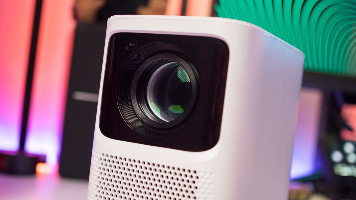 Dangbei Emotn N1 review: A decent portable projector with a key ...