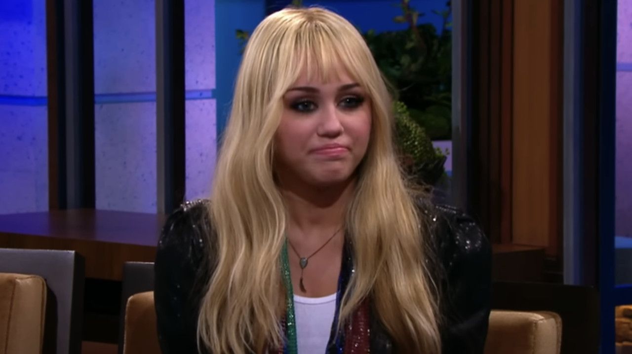 ‘I Didn’t Know.’ One Thing Miley Cyrus Wishes She Could Go Back And ...