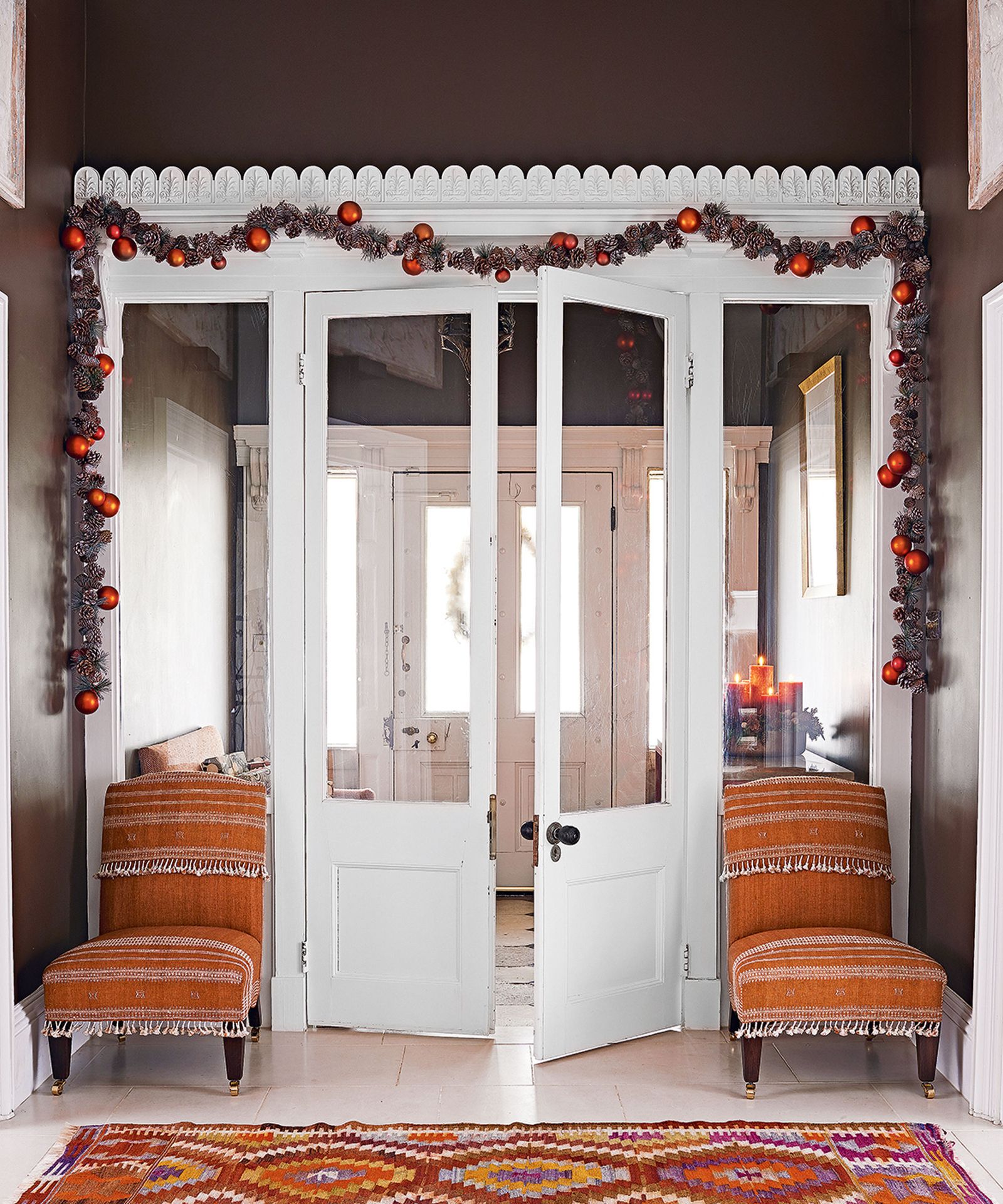 10 Christmas garland ideas: for staircases, mantels and more | Homes ...