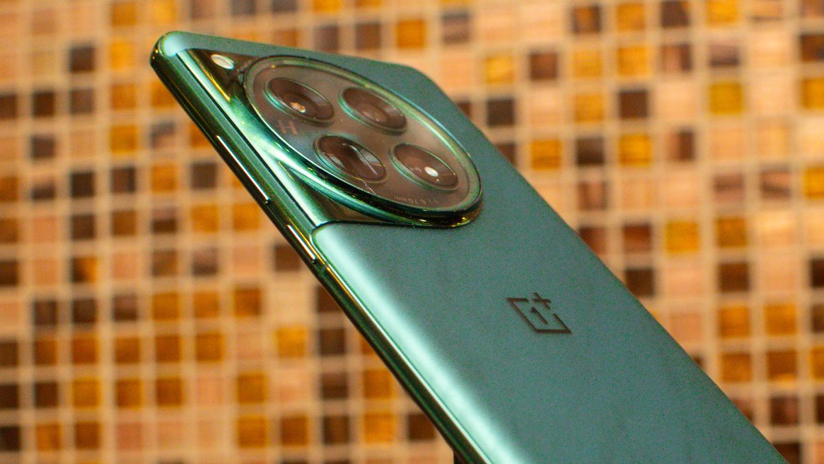 Your OnePlus 11 Or 12 Could Get Several Powerful AI Features In A