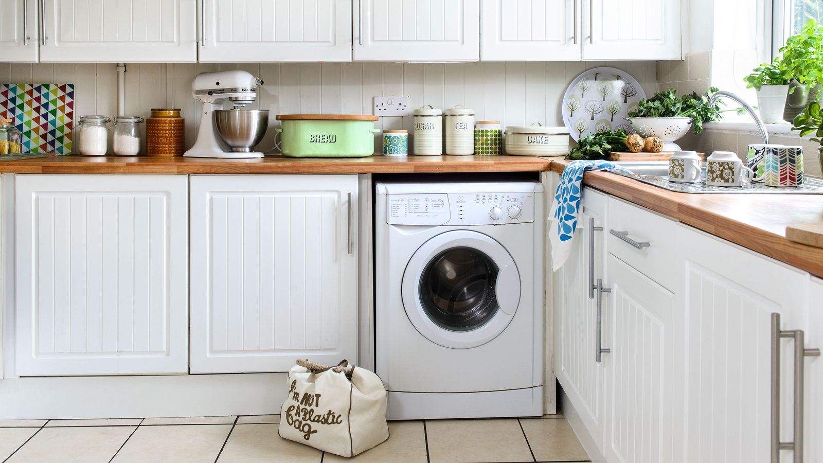 How much does it cost to run a washing machine? | Ideal Home