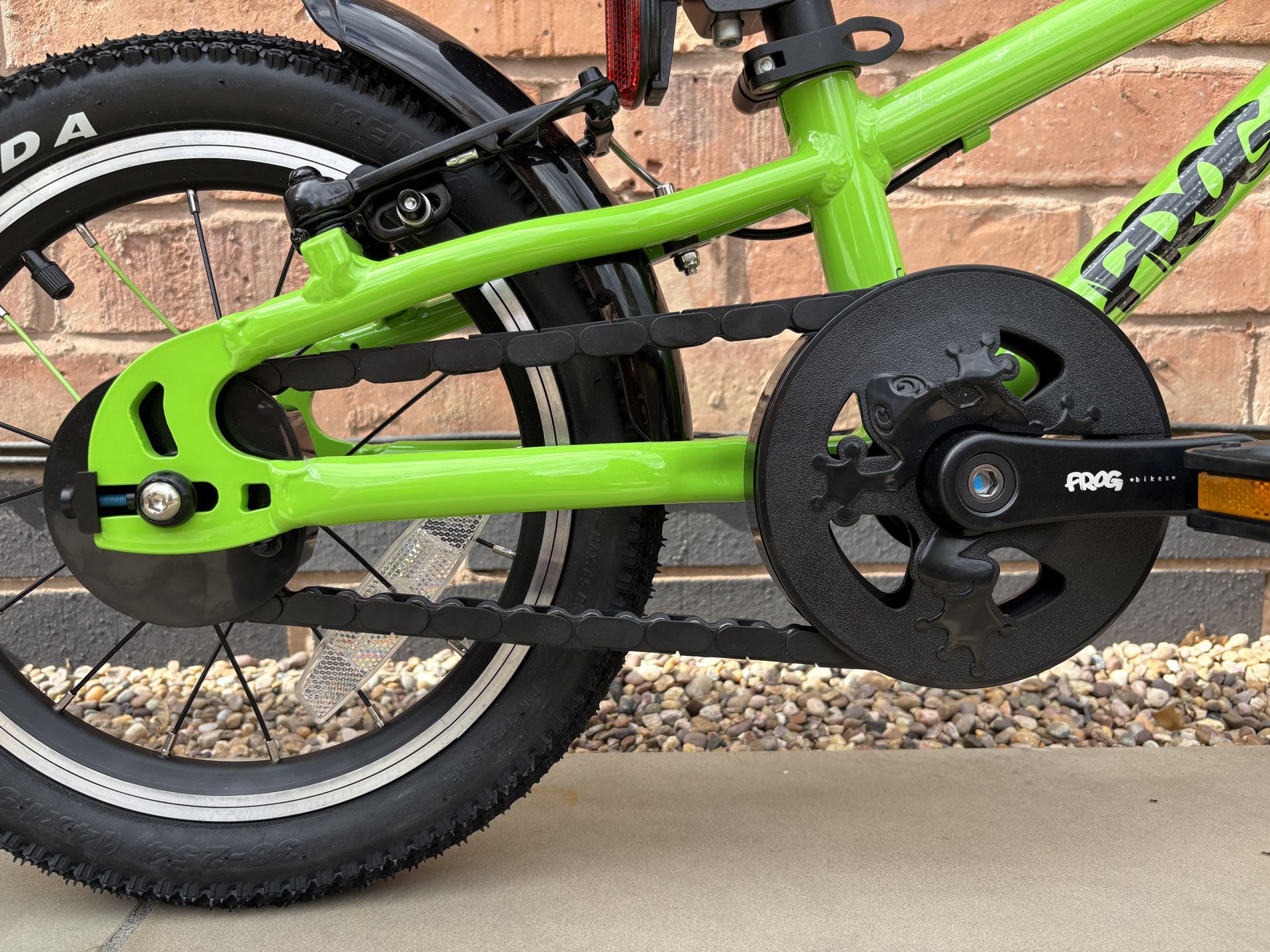 Frog 38 review - the smallest pedal bike just got even smaller and even ...