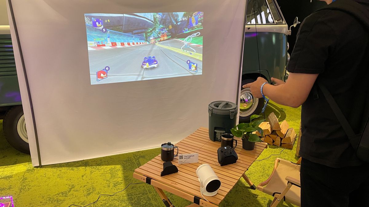 Samsung The Freestyle 2nd Gen hands-on review: cute, portable projector ...