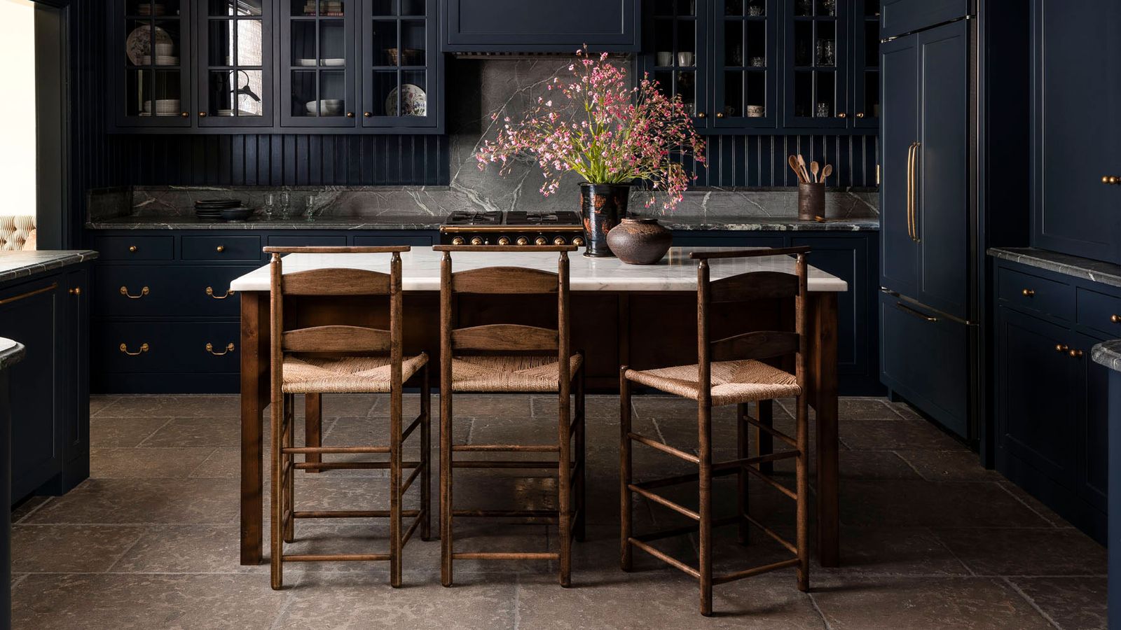 Designer Heidi Caillier's 5 secrets for decorating small rooms | Homes ...