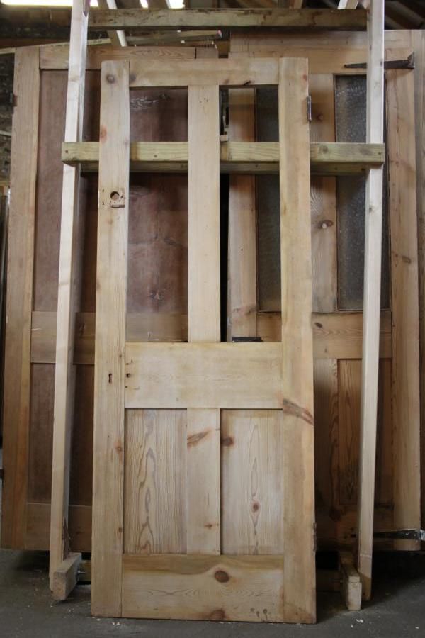 Stripping Doors: How to Guide | Homebuilding