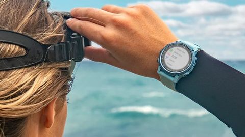 Garmin's latest watch is built specially for divers (and runners ...
