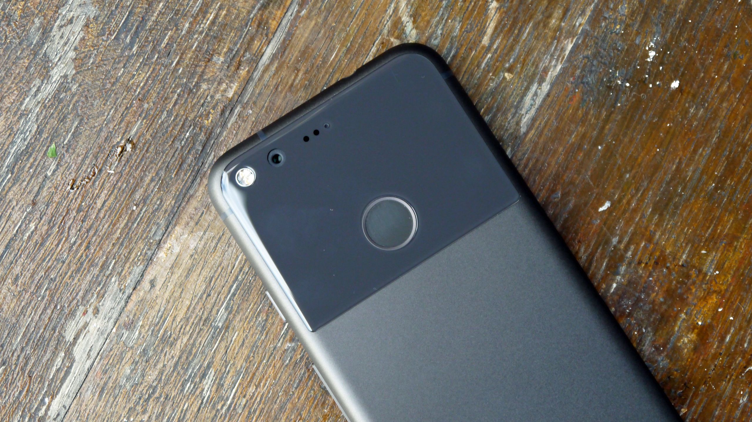 Google reveals how long the Pixel and Pixel XL will be supported for ...