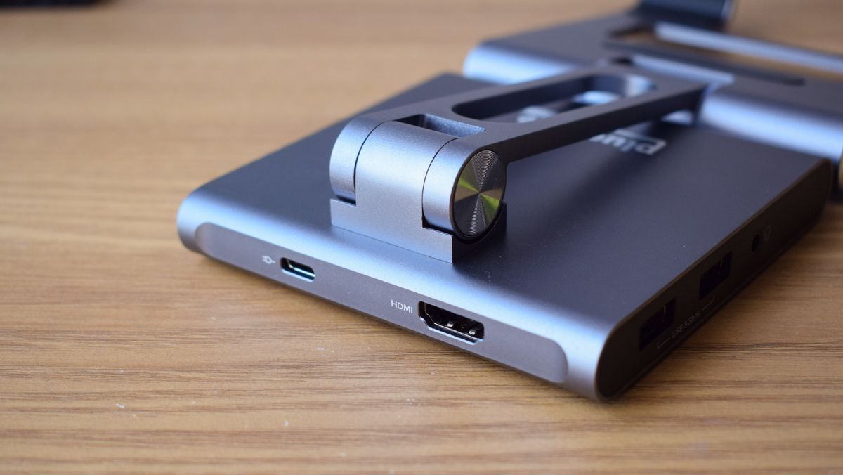 Plugable UDS-7IN1 Docking Station review: A sensational stand for ...