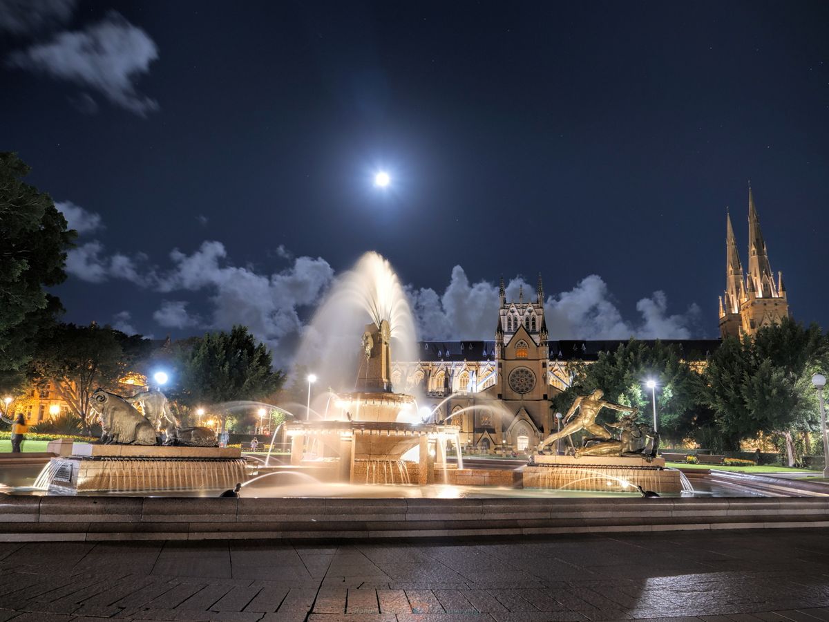 April's Full Pink Moon captivates skywatchers worldwide with dazzling ...