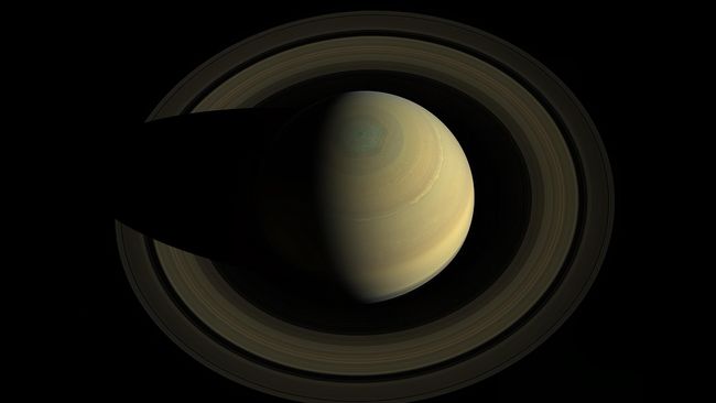 See Saturn's rings in glorious detail in stunning new composite image ...