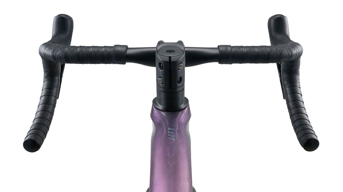 Giant launches new Defy, complete with new premium SL tier | Cyclingnews