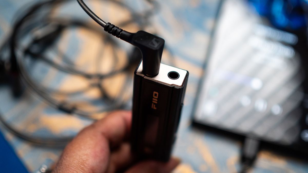 Fiio KA5 review: This tiny portable DAC has mighty potential | Android ...