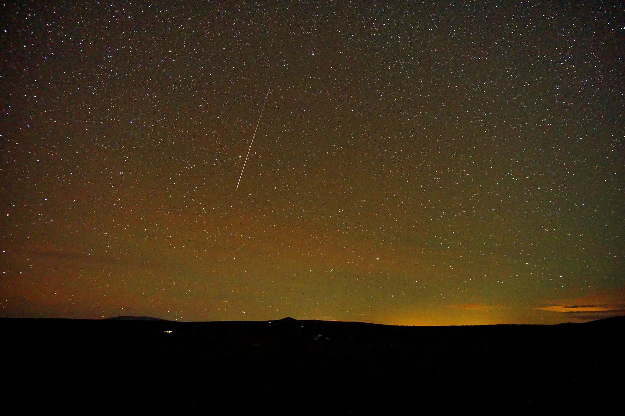 Draconid meteor shower peaks tonight! Here's how to see it. | Space