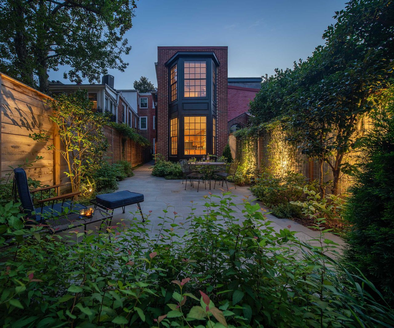 12 modern backyard ideas for a contemporary green space | Homes and Gardens