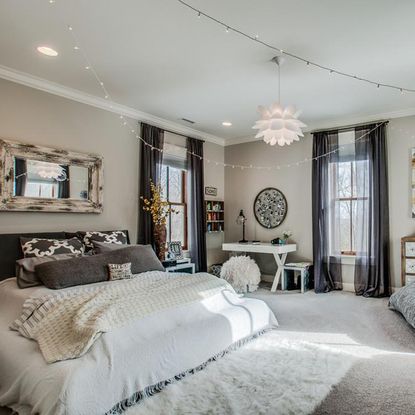 Yeehaw! Miley Cyrus has bought a stunning Tennessee farmhouse | Ideal Home