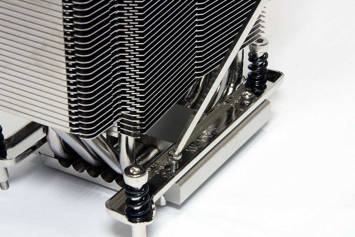 Noctua NH-U14S TR4-SP3 Review: Silent Threadripper Overclocking - Tom's ...