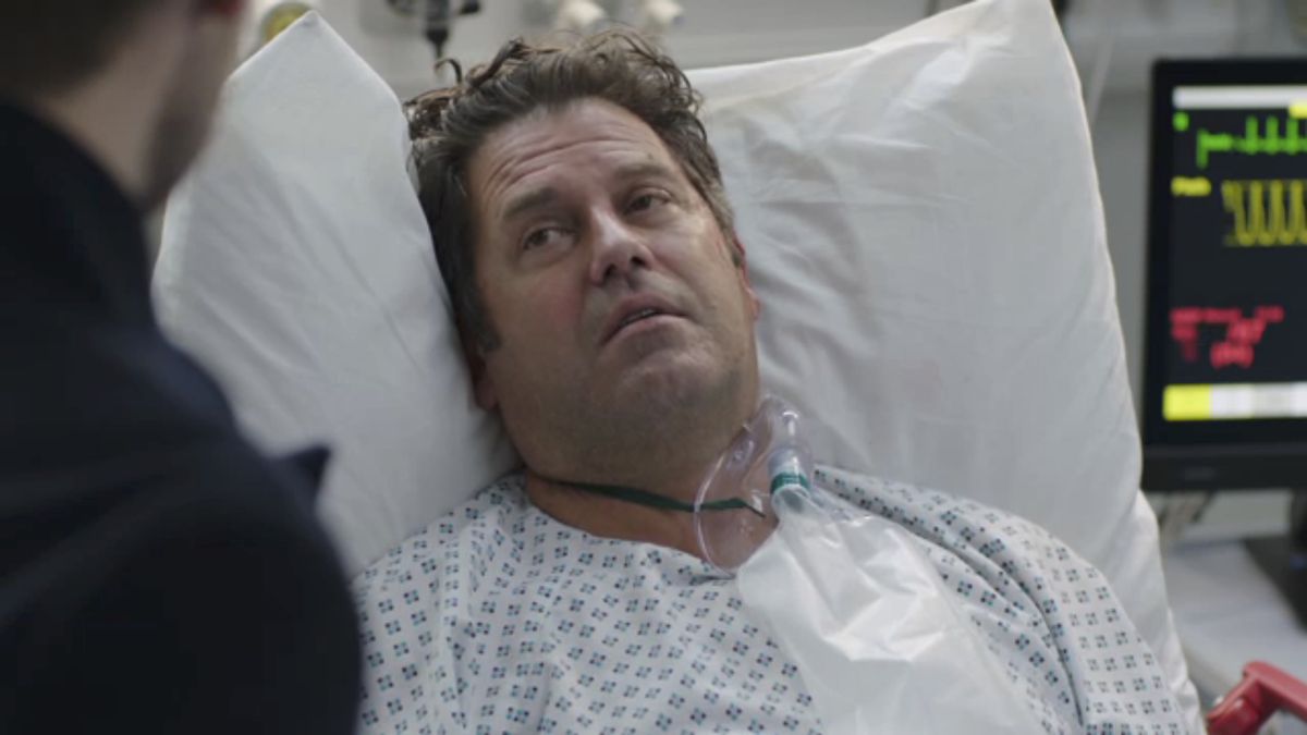This hilarious legend from The Office is guest starring in Casualty ...