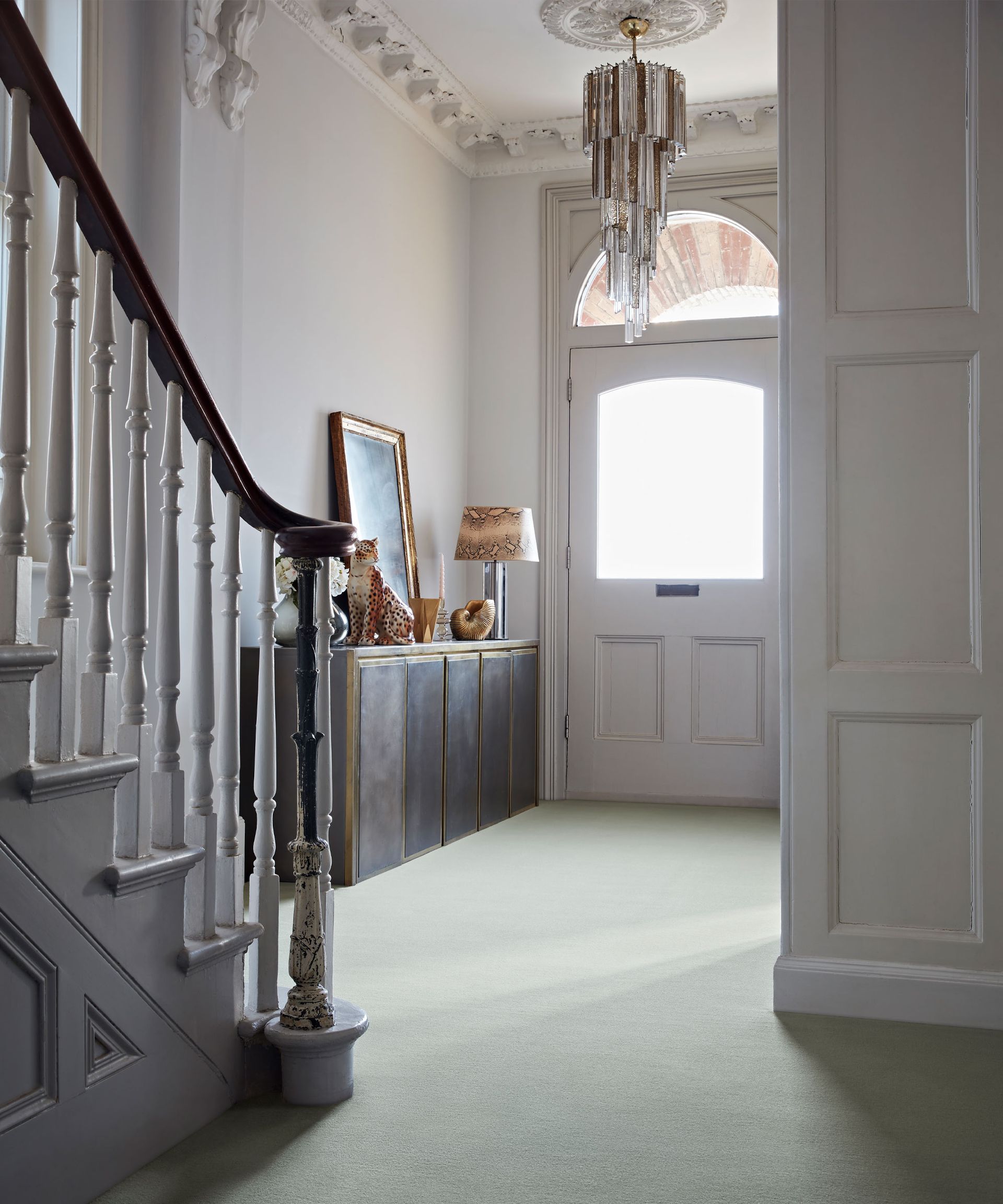 White hallway ideas: 10 ways with white in an entrance hall | Homes and ...