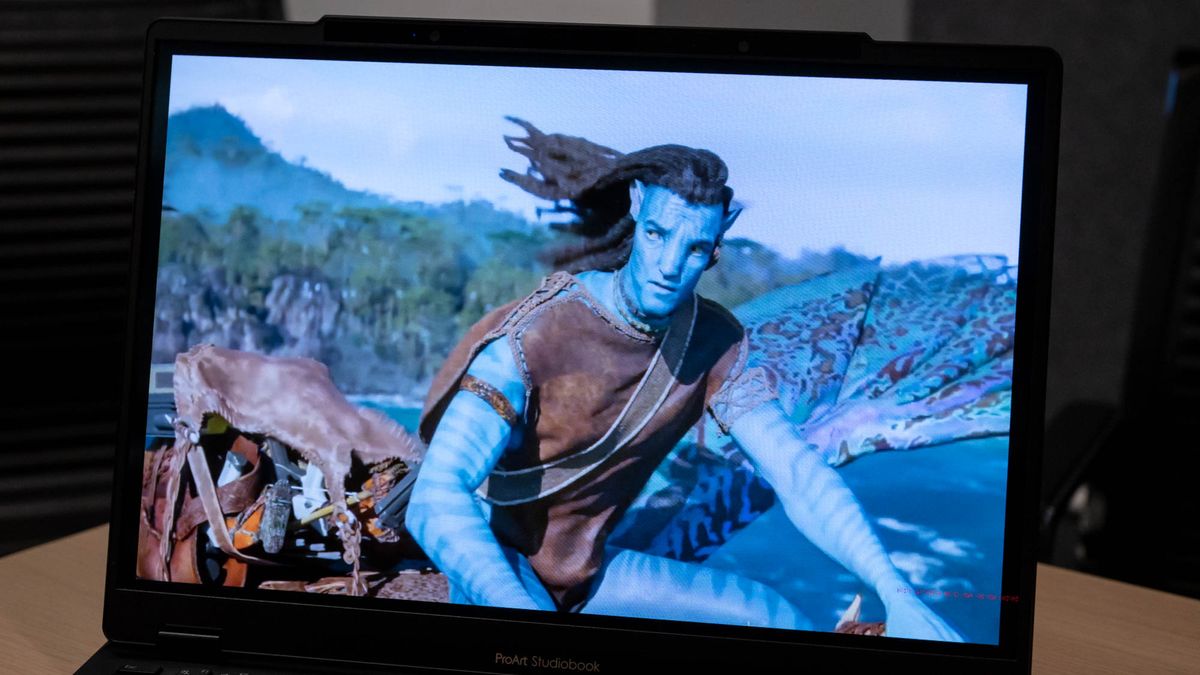 Asus ProArt Studiobook 16 3D OLED laptop hands-on review: 3D that ...