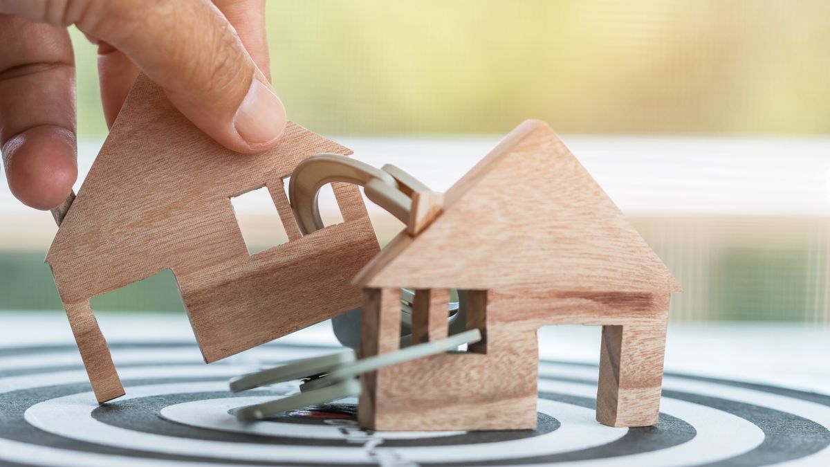 How to avoid becoming a mortgage prisoner | The Week How to avoid becoming a mortgage prisoner | The Week