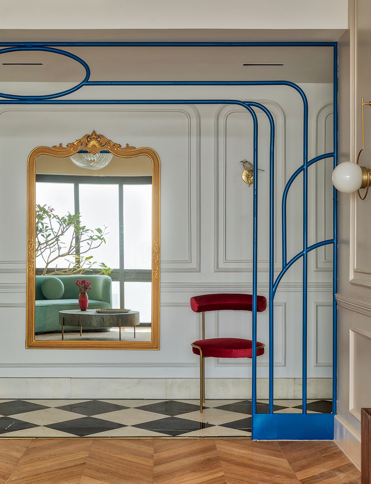 These are the biggest mistakes to avoid when hanging mirrors | Livingetc