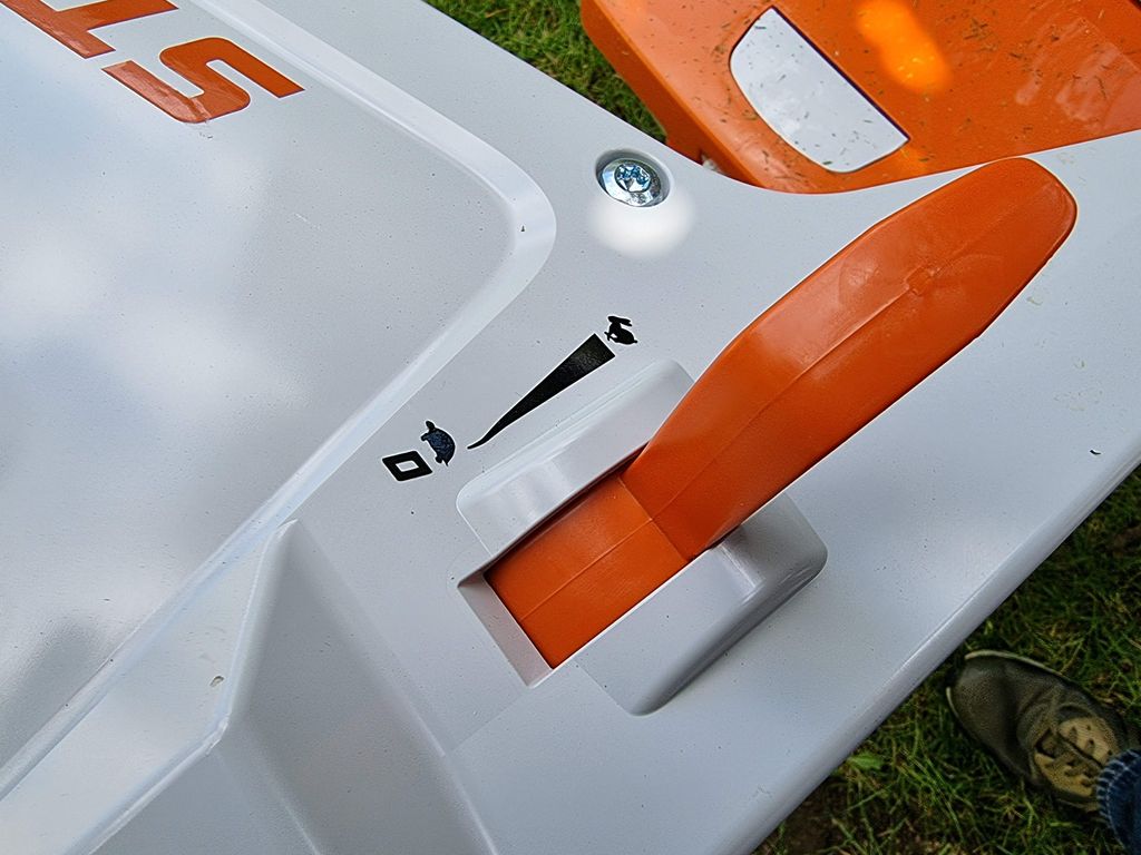 Stihl RMA 443 VC review: is this the perfect cordless lawn mower? | T3