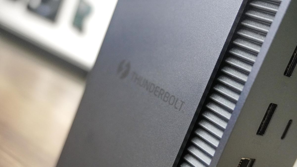 Ugreen Revodok Max 213 Thunderbolt 4 Dock review: Power comes at a big ...
