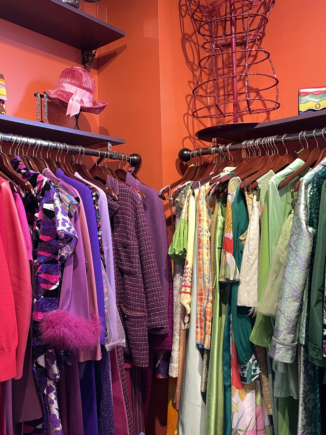 These Are the Best Stores to Find Vintage in Los Angeles | Who What Wear