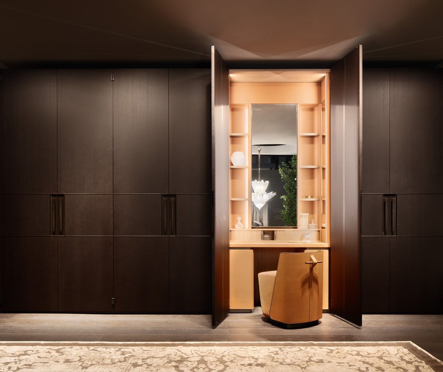 What is the best lighting for a make-up vanity? | Livingetc