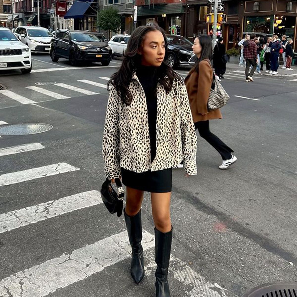 30 Editor-Approved Aritzia Buys to Snag This Fall | Who What Wear