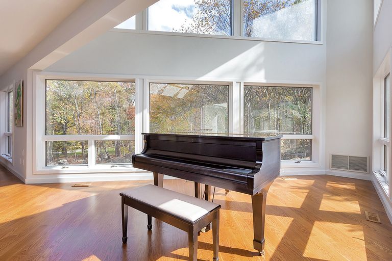 Here are 7 gorgeous '80s-era homes for sale | The Week