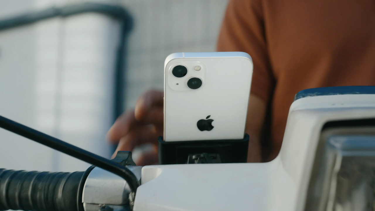 iPhone 13 and iPhone 13 Pro in pictures: every angle of the new phone | T3