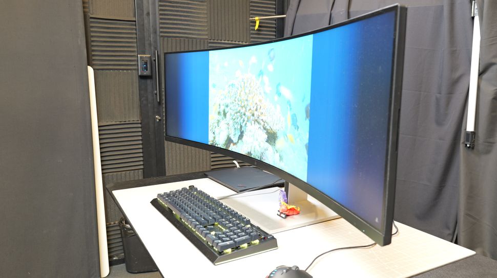 HP E45C G5 DQHD Curved Monitor review | Laptop Mag