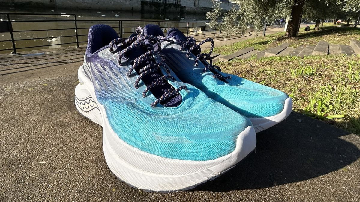 Saucony Endorphin Shift 3 review: thickly cushioned but light for ...