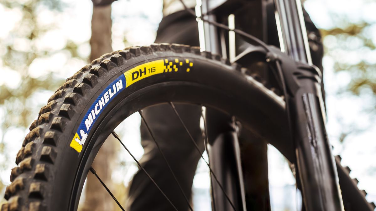 Michelin says its new trio of downhill tires are the grippiest it's ...