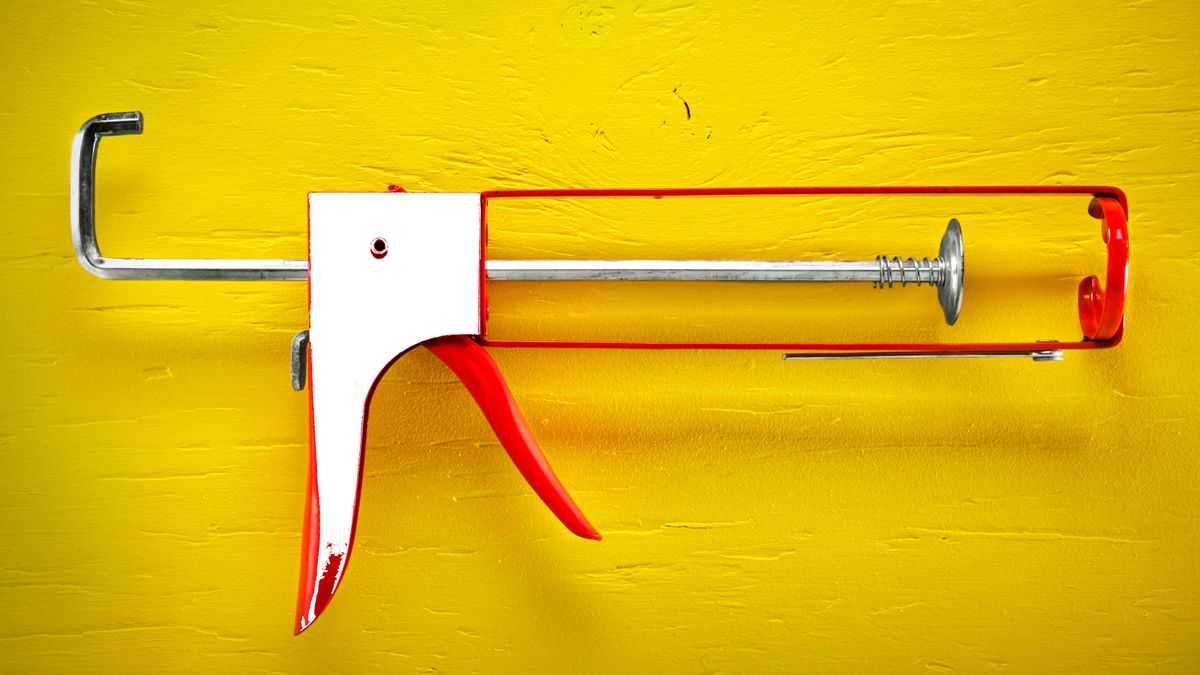 Caulking: 11 tips for a smooth and professional finish | Homebuilding