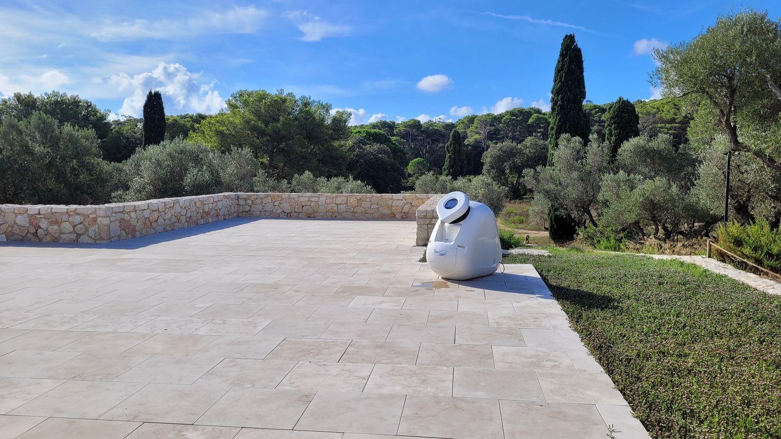 The Kumulus-1 Amphore makes water out of thin air | Review | Wallpaper*