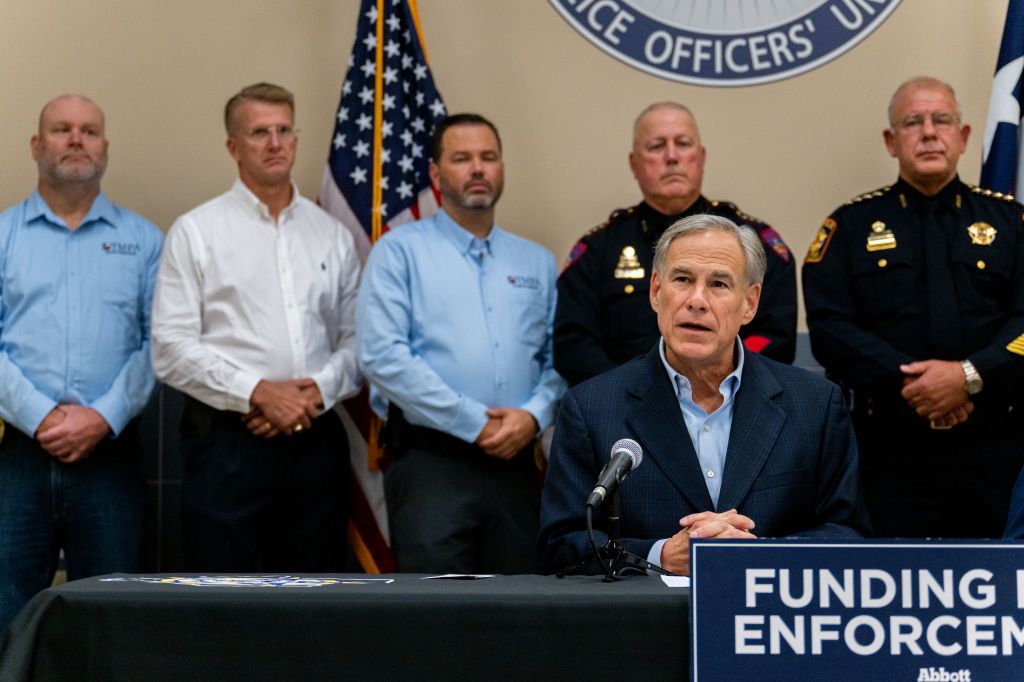 Texas error means National Guard troops deployed in Abbott's border ...