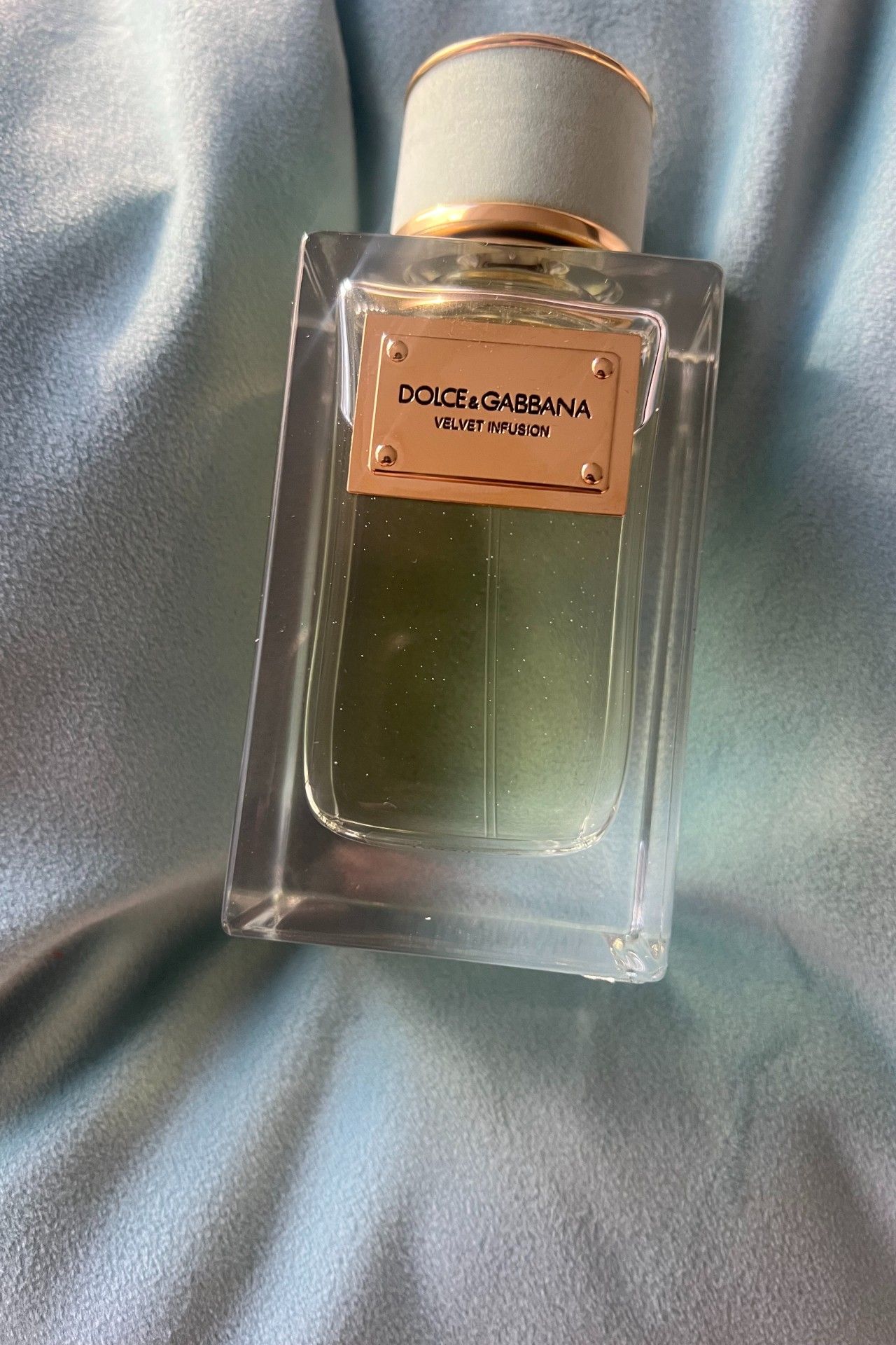 20 Best Light Perfumes, Tested and Reviewed by Editors | Marie Claire